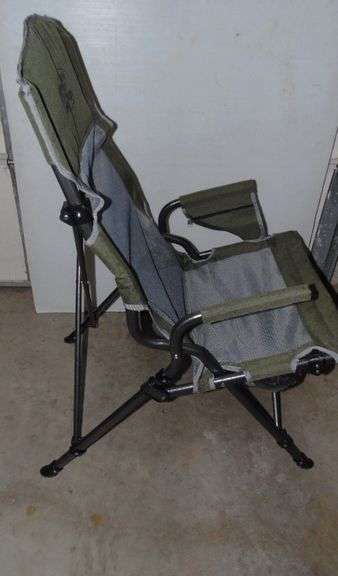 Bass Pro High Back Lawn Chair - Dunker Auction
