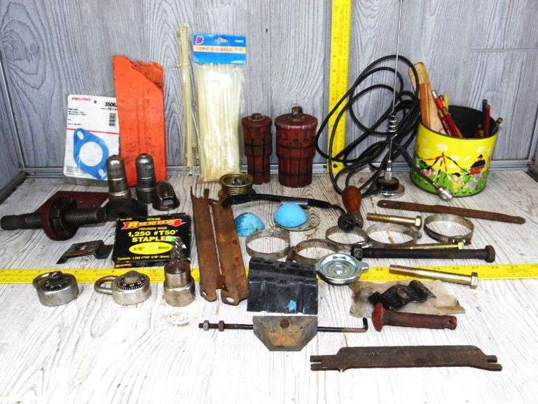 Hardware - Dunker Auction