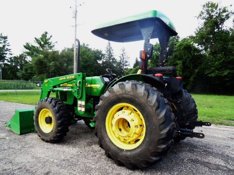 2003 John Deere 5205 464 hrs. 4X4, 521 Loader, Rear Weights (Very Clean ...