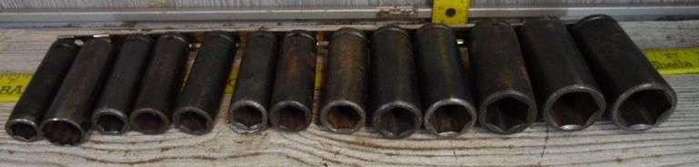 Deep Sockets - Dunker Auction