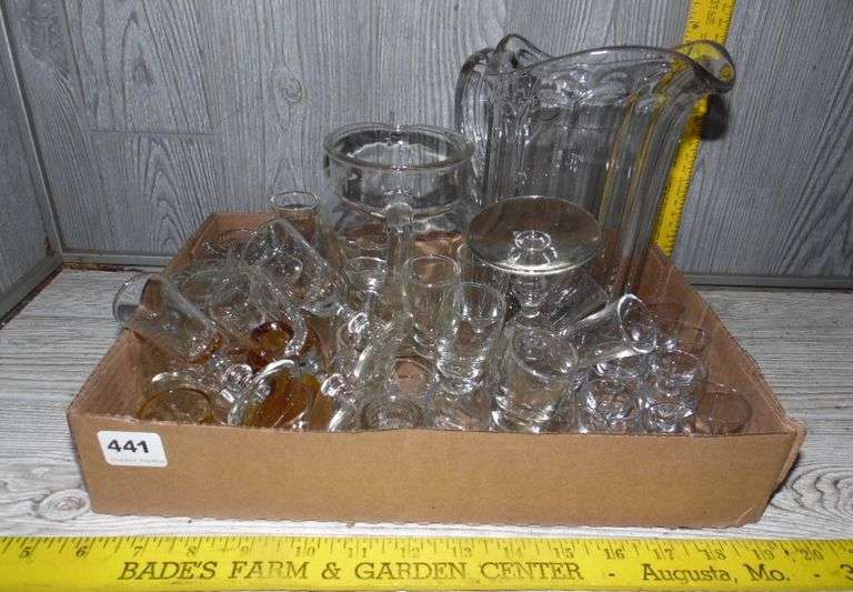Pitchers & Assorted Glasses - Dunker Auction