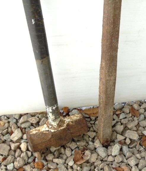 Sledge Hammer & Pole - Dunker Auction