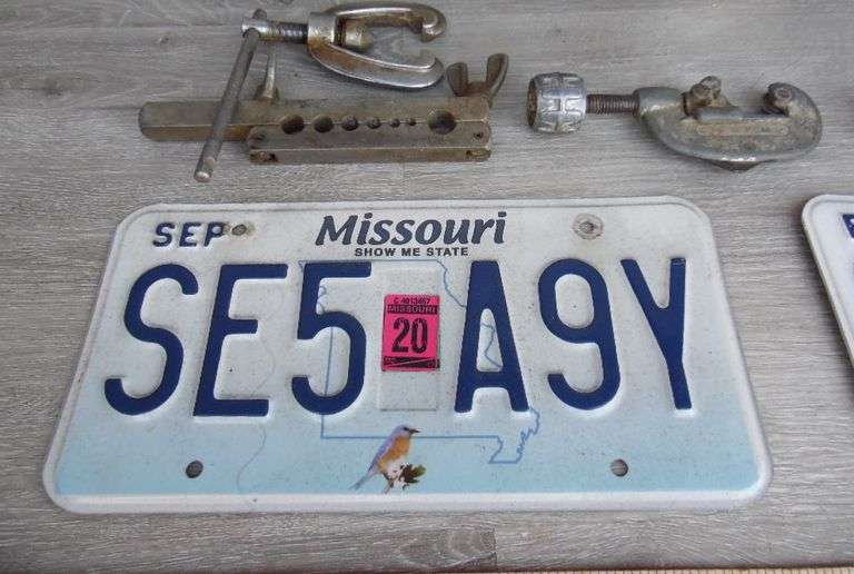 Pipe Cutters, License Plates & Hardware - Dunker Auction