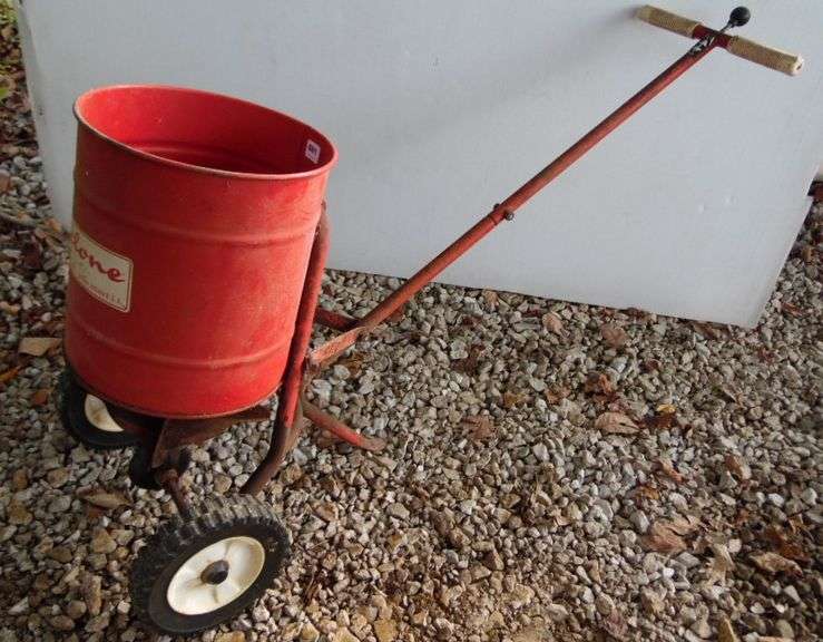 Cyclone Seeder - Dunker Auction