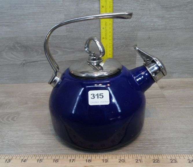 Chantal Blue Tea Kettle - Dunker Auction