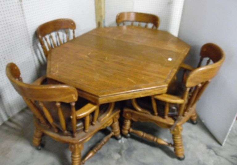 Kitchen Table with 4 Chairs" 44" x 56" x 27" with 12" Leaf & Chairs 24" x 20 1/2" x 34" on ...