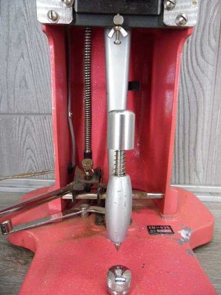 Vigor Inside Ring Engraving Machine - Dunker Auction