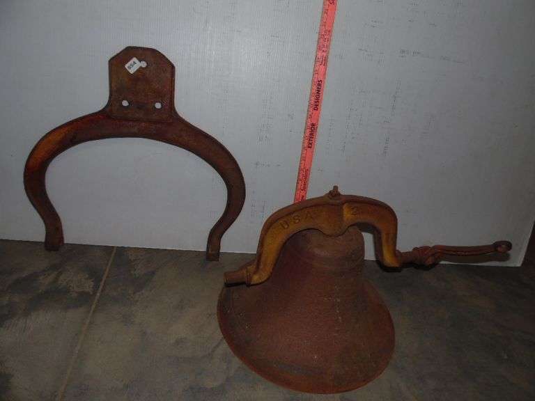 #2 Dinner Bell w/Yoke - Dunker Auction