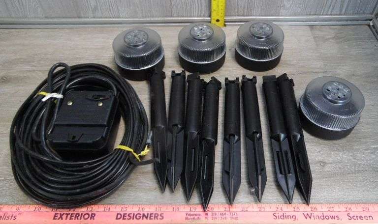 Toro Pathway Light Kit (4 lights) - Dunker Auction