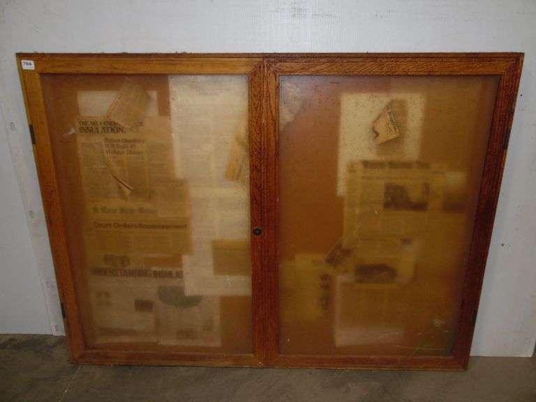 Bulletin Board Display Case - Dunker Auction