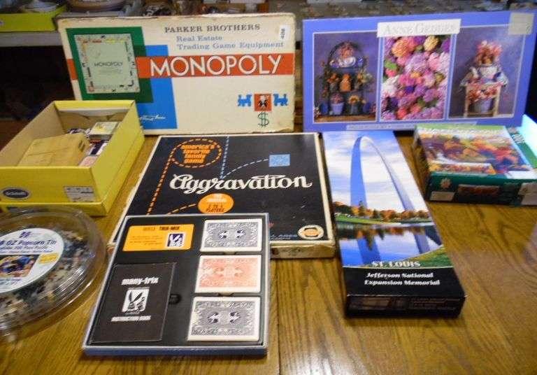Games & Puzzles - Dunker Auction