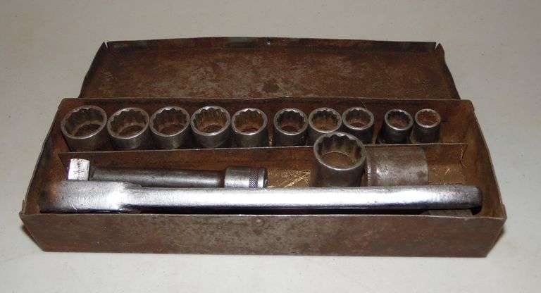 "The Super Rachet" & Socket Set - Dunker Auction
