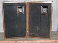 Zenith Stereo System: Speakers - Dunker Auction