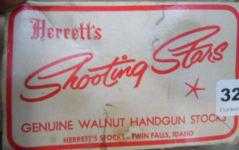 Herrett's Shooting Star Walnut Handgun Stocks - Dunker Auction