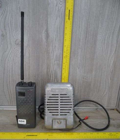 Hand Held Cb & Drive In Speaker - Dunker Auction
