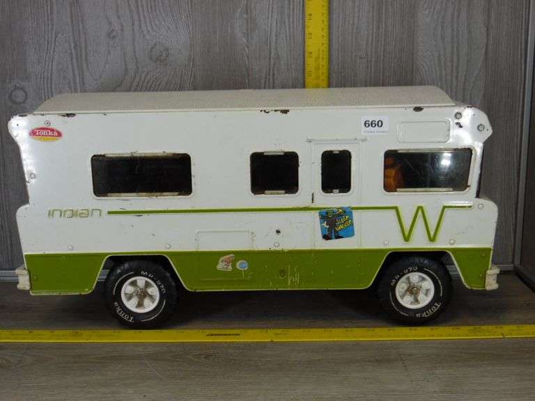 Tonka Winnebago Indian RV Camper Barbie - Dunker Auction