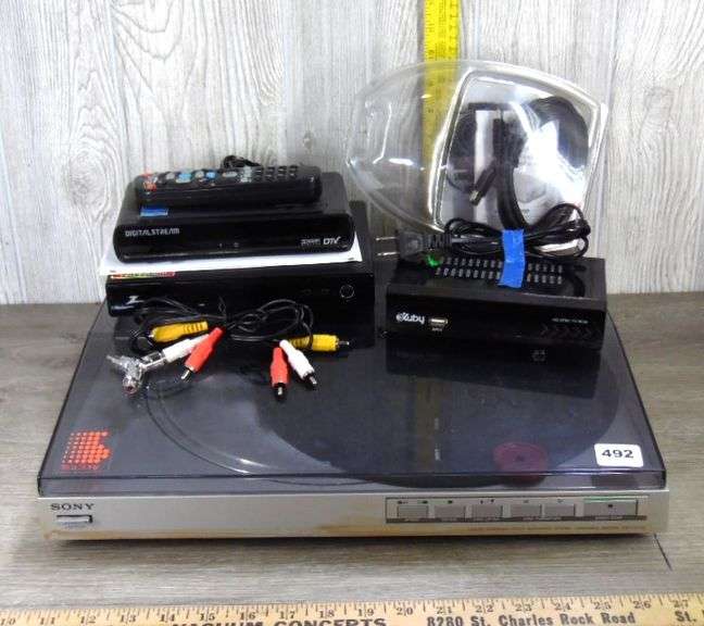 Sony Record Player & Digital Converter Boxes: Units powered up - Dunker ...