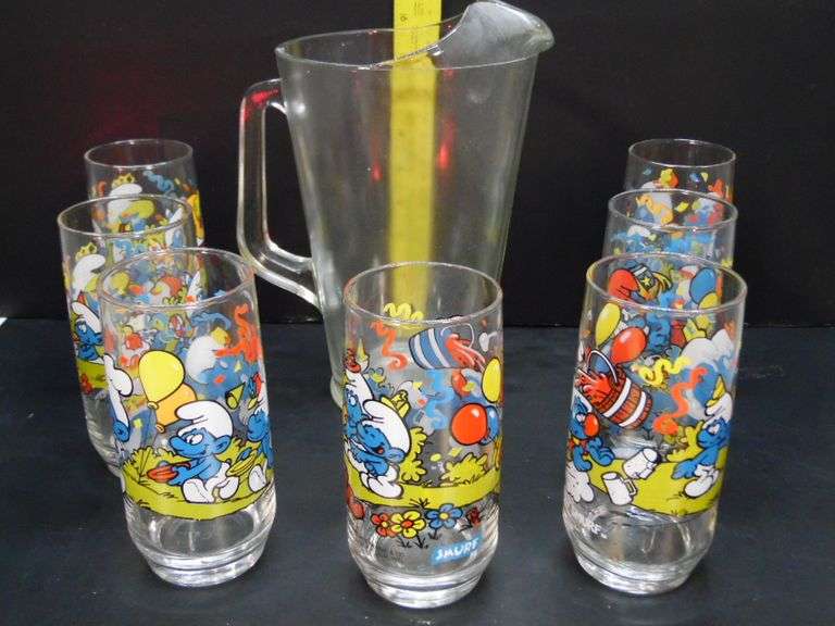 Smurf Glasses & Pitcher - Dunker Auction