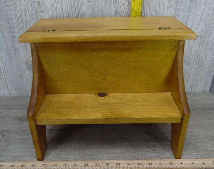 Step Stool Storage Bench - Dunker Auction