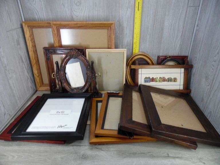 Picture Frames - Dunker Auction