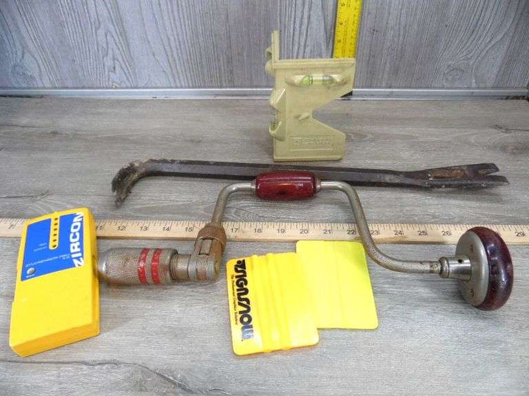 Johnson Level & Tool, Hand Drill, Prybar, Studsensor Pro - Dunker Auction