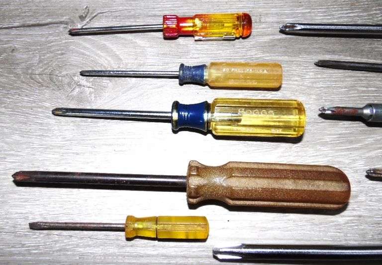 Screwdrivers - Dunker Auction