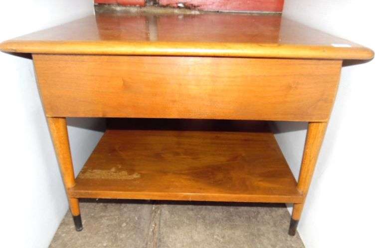 MCM End Table: 27" x 27" x 20" - Dunker Auction