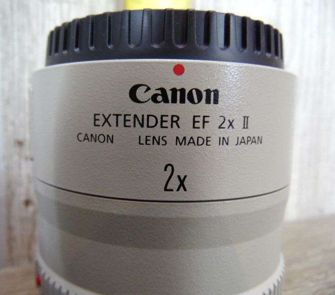 Canon Extender EF 2X II Lens With Case - Dunker Auction
