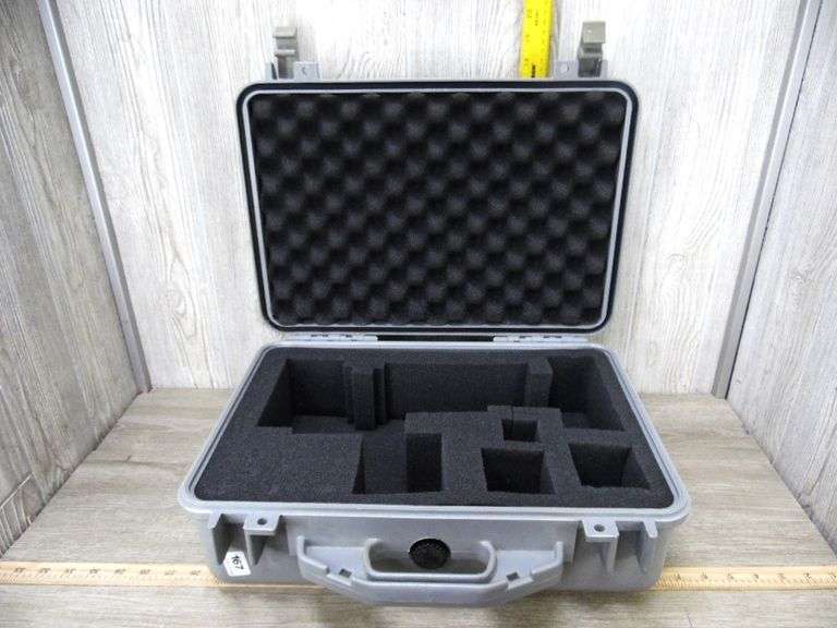 Pelican Hard Sided Case - Dunker Auction
