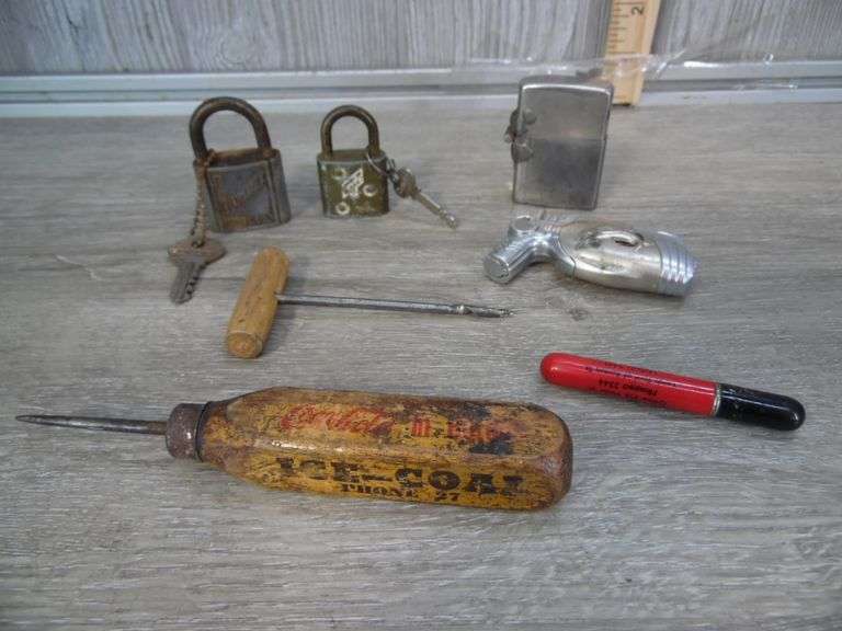 Old Locks, Ice Pick * Lighters - Dunker Auction
