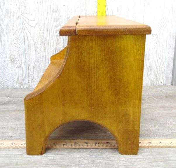 Step Stool Storage Bench - Dunker Auction