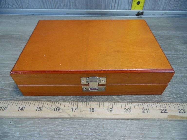 Sheffield 8 Piece Tool Kit - Dunker Auction