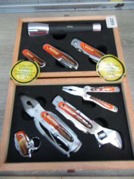 Sheffield 8 Piece Tool Kit - Dunker Auction