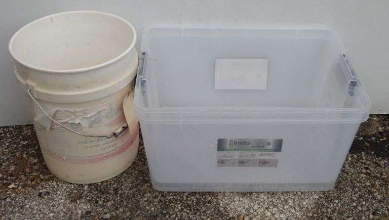 Bucket & Two Storage Totes - No Lids - Dunker Auction