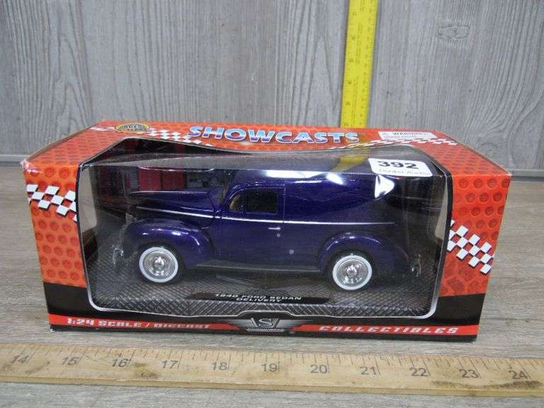 1940 Ford Sedan Delivery Van Model Car - Dunker Auction