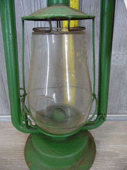 Defiance Lantern & STPG Co. USA Green Lantern - Dunker Auction