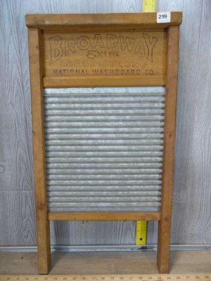 Broadway Extra Large & Strong Washboard - Nat'l Washboard Co. - Dunker ...