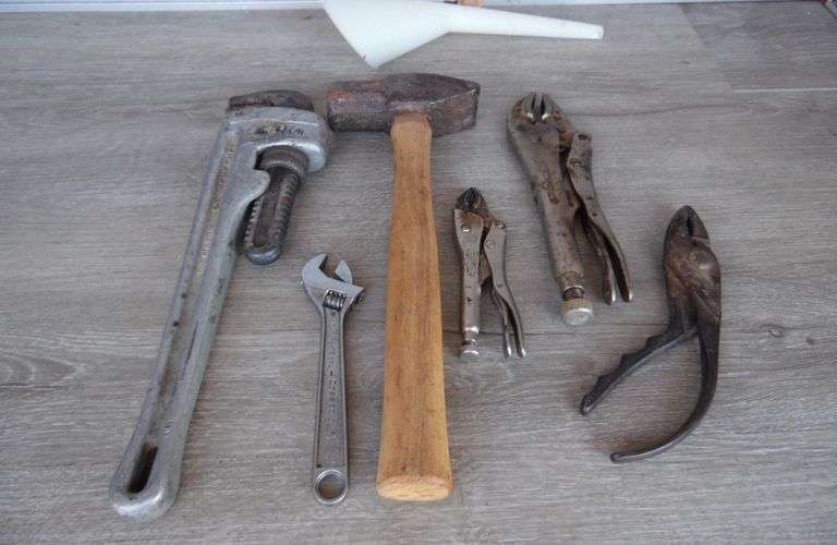 Hand Tools - Dunker Auction