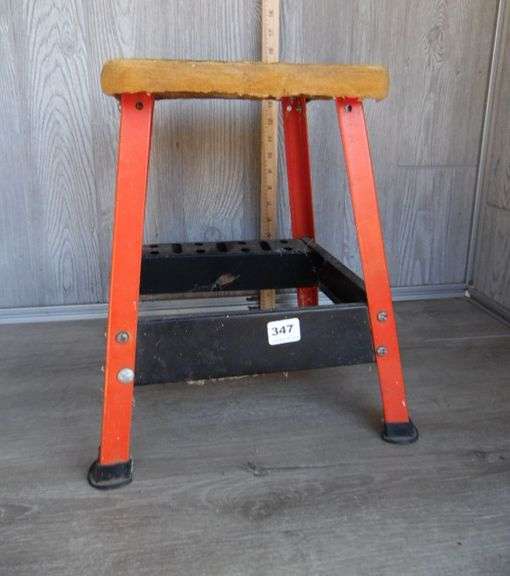 Tool Stool - Dunker Auction