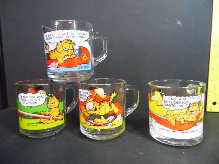 Garfield McDonald's Collector Mugs - Dunker Auction