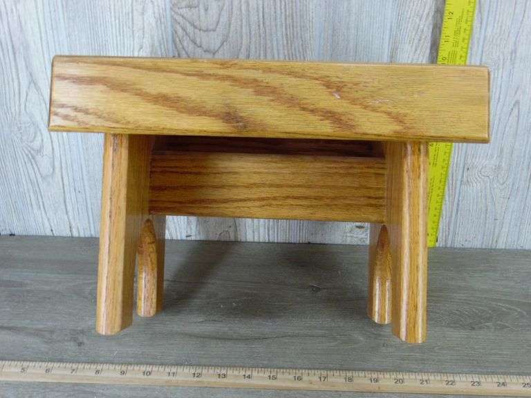 Wood Foot Stool - Step Stool - Dunker Auction