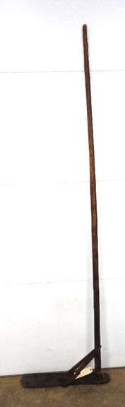 Apple Butter Stirrer/Paddle - Needs Minor Repair - Dunker Auction