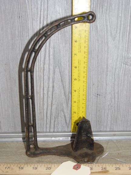 Vintage Thread/String Holder - Dunker Auction