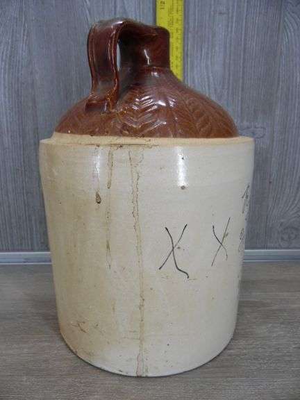 Crick Water Crock Jug - Dunker Auction
