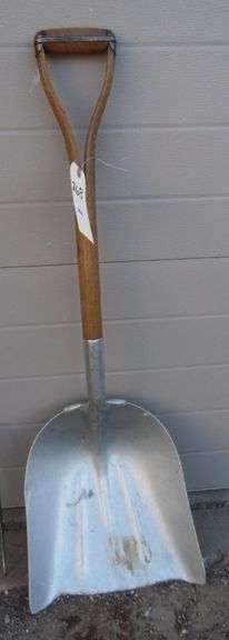 Small Shovel & Hay Pitchfork - Dunker Auction
