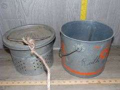 Old Pal Floating Minnow Bucket - Dunker Auction