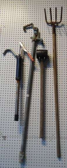 Long Handle Tools - Dunker Auction