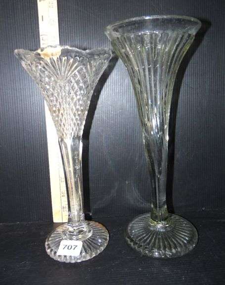 American Brilliant Period Vase & Ribbed Glass Vase - Dunker Auction