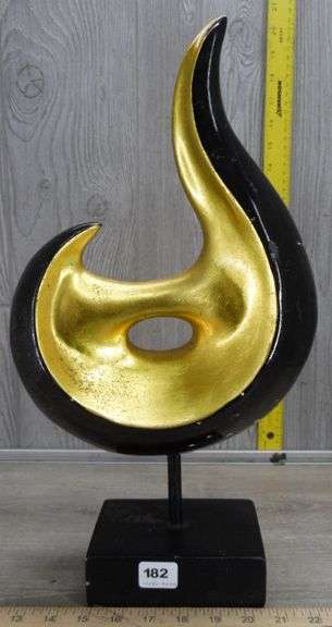 Abstract Statue - Dunker Auction