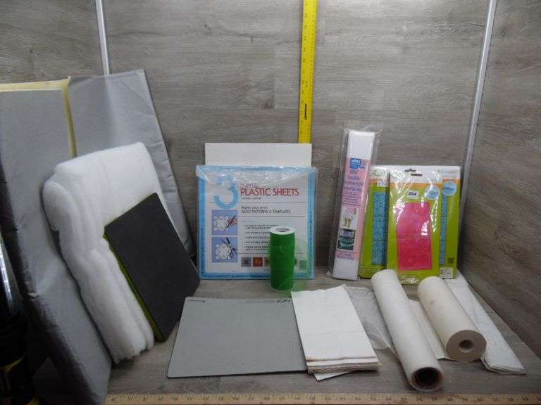 Craft Supplies - GO! Fabric Cutting Dies - Dunker Auction